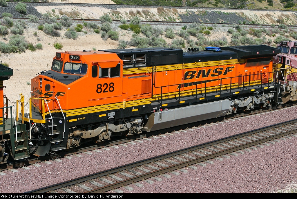 BNSF 828
